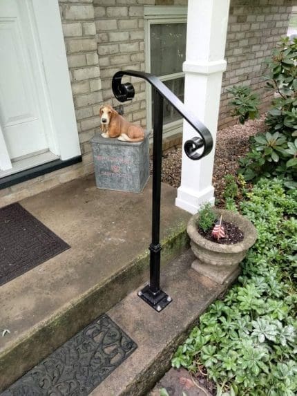 Steel Single-Post Handrail for Stairs for 1 to 2 Steps