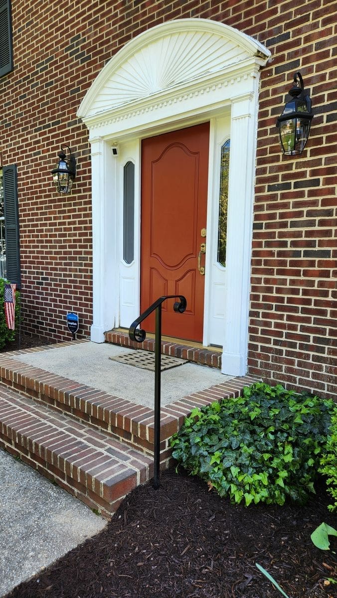 EZ Rails - Gallery of EZ Rail Handrails Mounted on Stairs