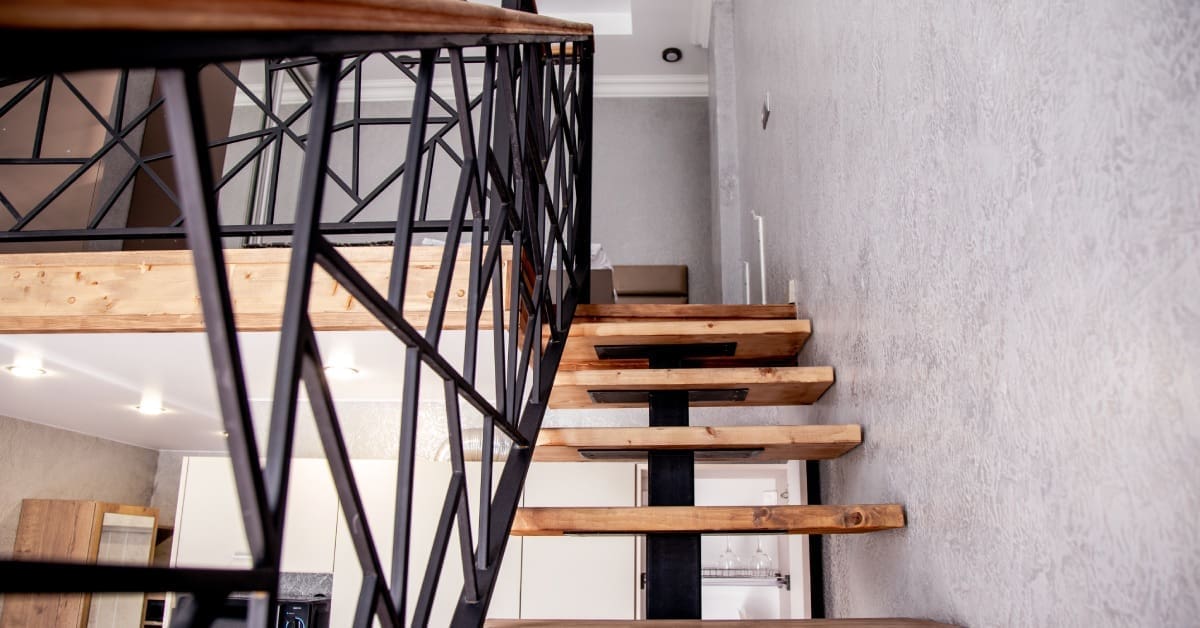 4 Tips for Installing a Handrail to a Stone Wall